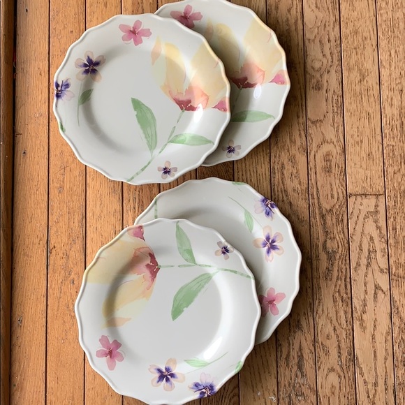 Target | Dining | 4 Heavy Plastic Plates From The Home Collection ...